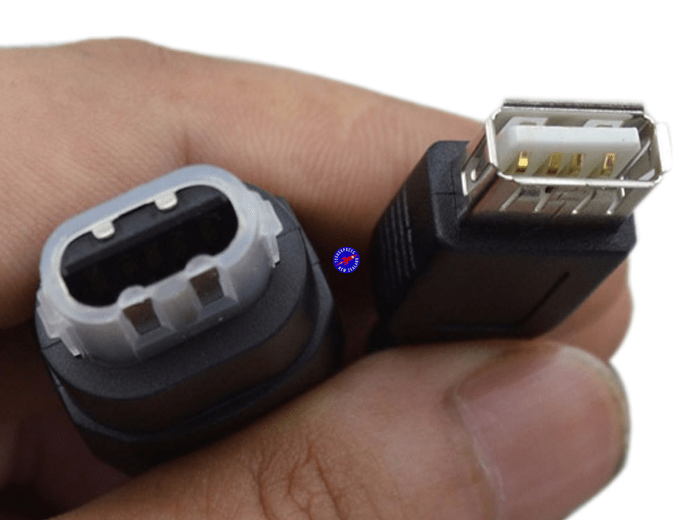 Photograph_of_Black_Female_USB_Socket_to_Original_Xbox_Controller_Port ...